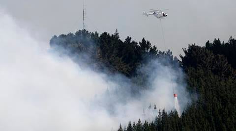 New Zealand wildfire: 11 homes burned, hundreds forced to evacuate ...