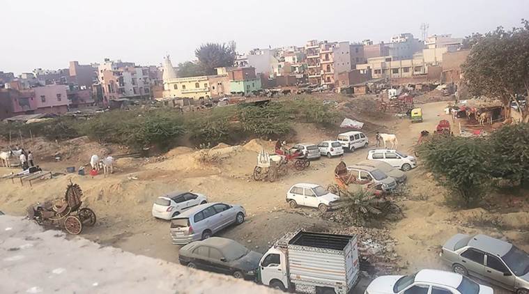 In Tihar village, residents fight for space to bury the dead | Delhi ...