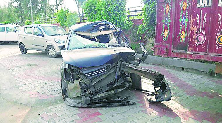 Car hits tractor from behind, 3 killed on Zirakpur flyover | Chandigarh ...
