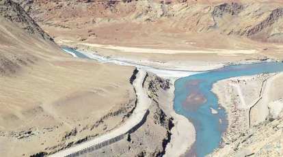 Ancient Indus River Irrigation Bombay Photo Images[ Mumbai]: