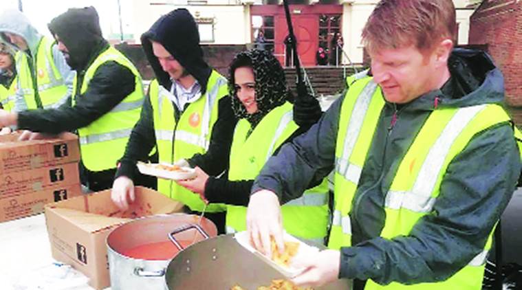 Two Sikh langar groups in UK get highest Queen’s Award for voluntary ...