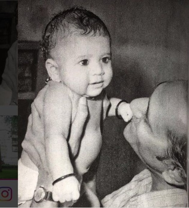 Sachin Tendulkar turns 44: Glimpse into unseen pics with family ...