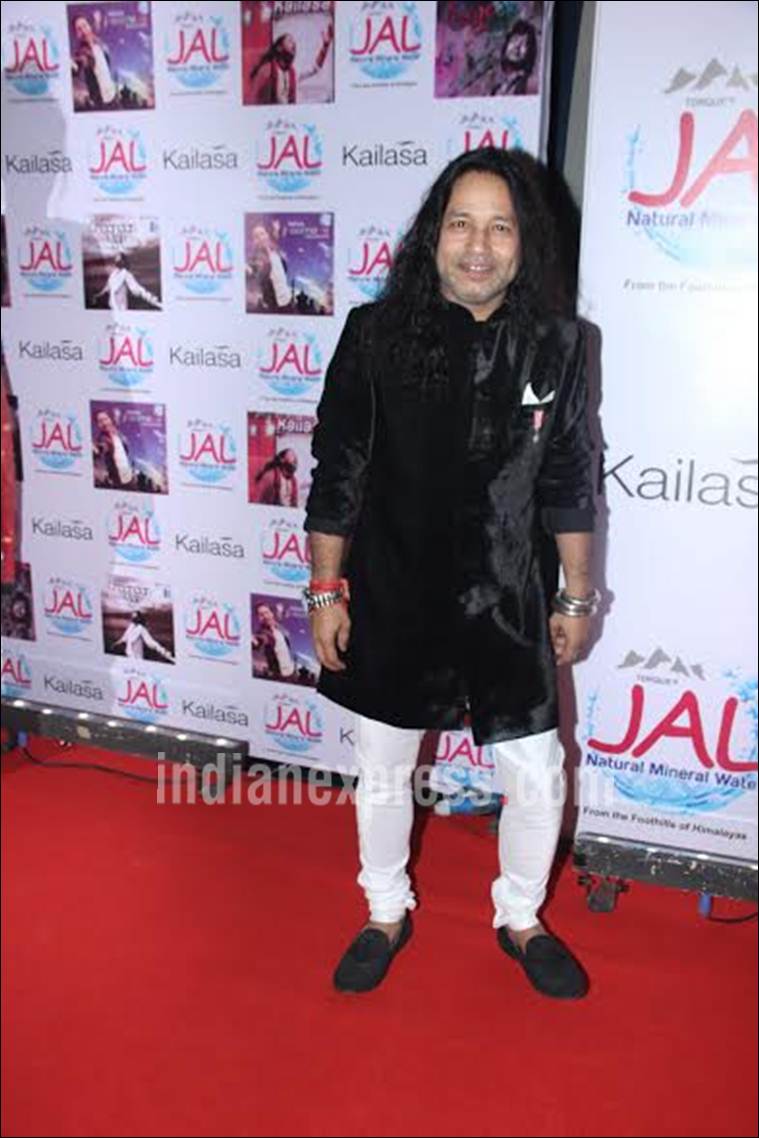 Kailash Kher celebrates musical journey of ‘Kailasa’ | Bollywood News ...