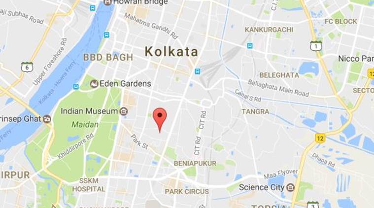 Kolkata: Three injured after roof collapse | Kolkata News - The Indian ...