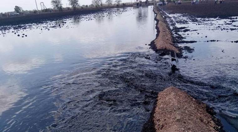 IOC pipeline ruptured near Jamnagar, oil spreads on agricultural land ...