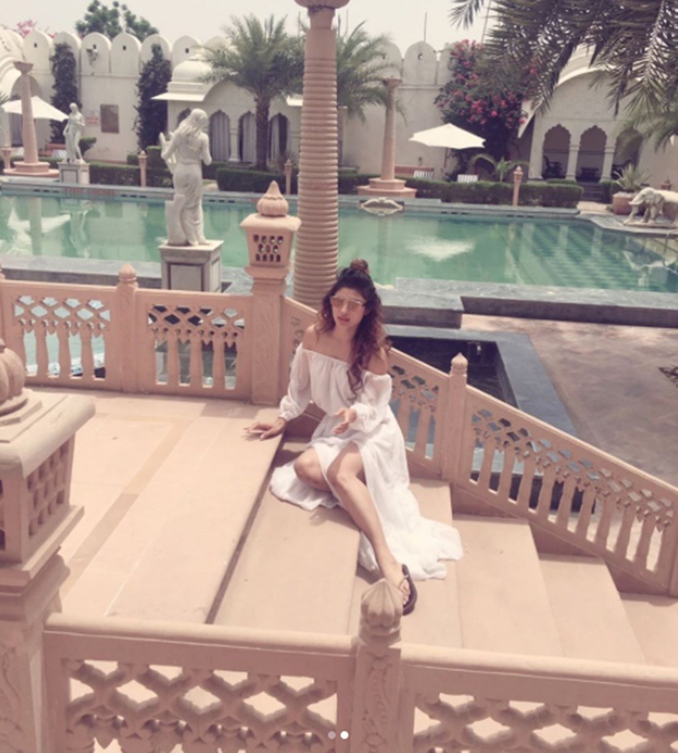 Mouni Roy photos: 50 best looking, hot and beautiful HQ photos of Mouni ...