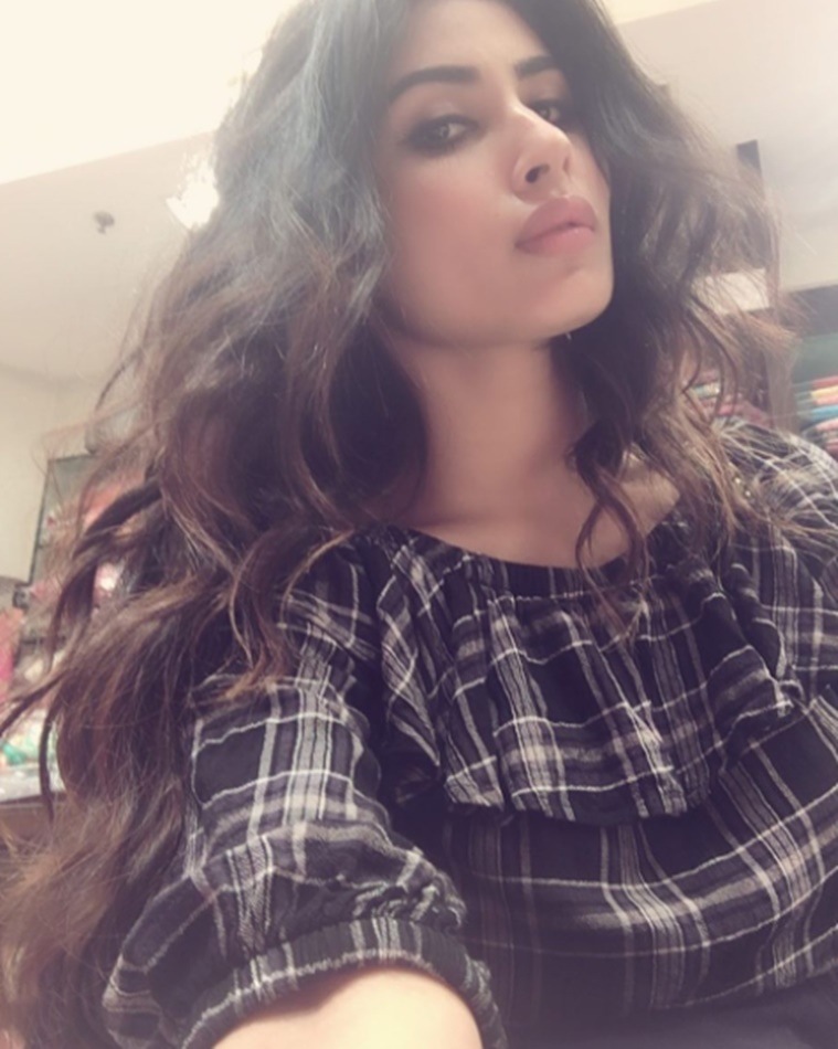 Mouni Roy photos: 50 best looking, hot and beautiful HQ photos of Mouni ...