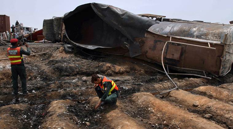 Death toll rises to 175 in Pakistan oil tanker fire | Pakistan News ...
