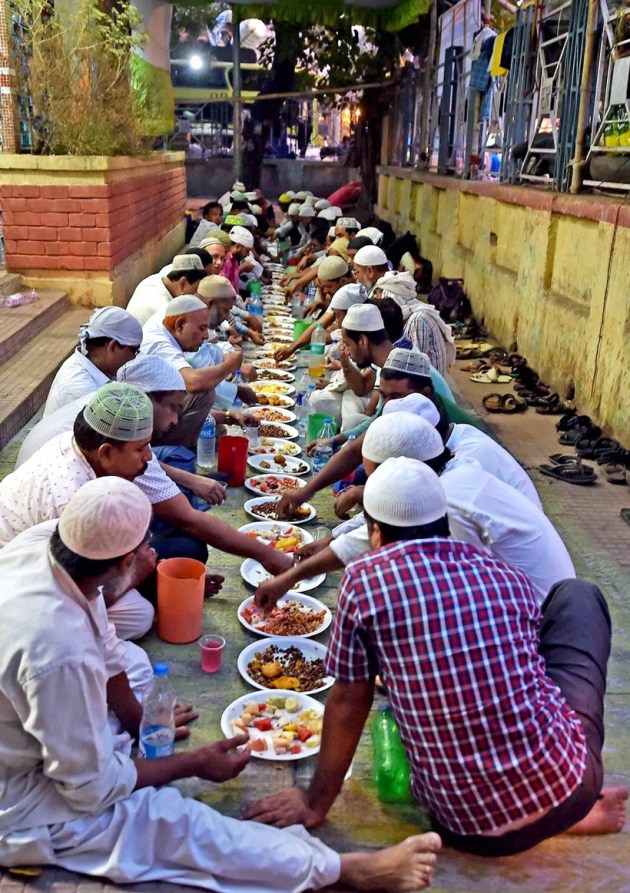 Ramadan 2017: How Muslims around the world are observing the holy month ...