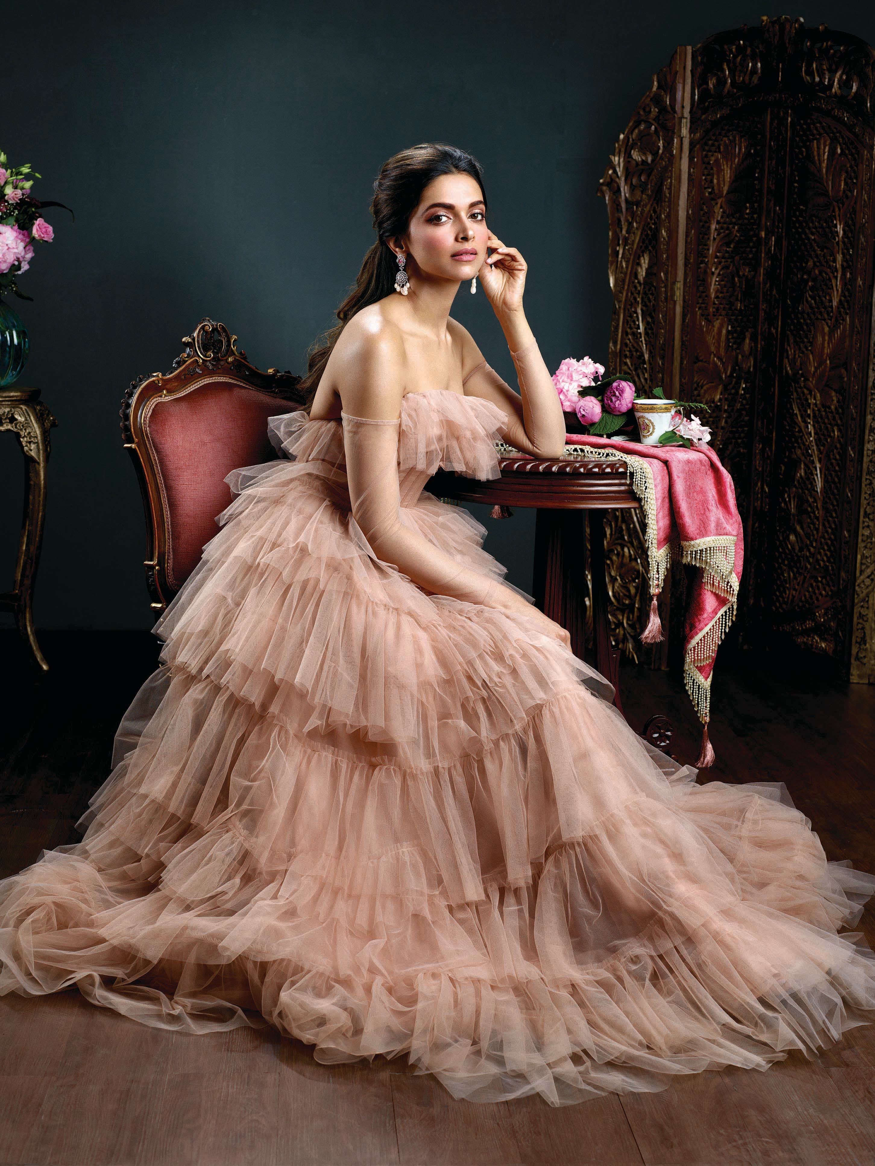 Before Padmavati, Deepika Padukone turns royal and rules like a queen ... Before Padmavati, Deepika Padukone turns royal and rules like a queen ...