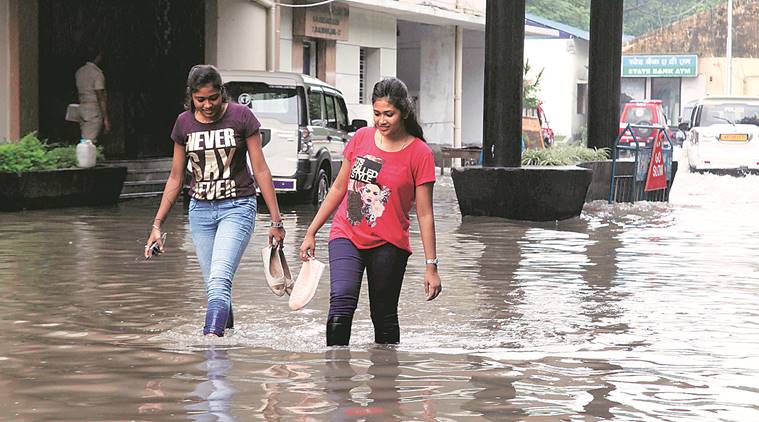 Rain lash WB: Rivers swell above danger mark, but no flood threat; more ...