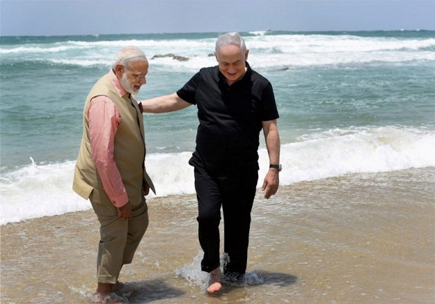 To the Gal-Mobile! Modi, Netanyahu drive water purification vehicle at ...