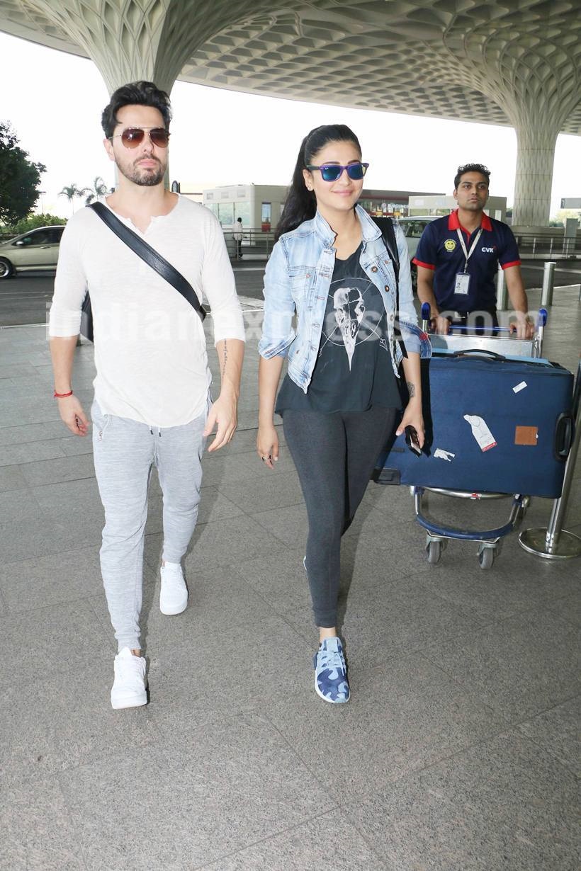 Shruti Haasan, Michael Corsale and Sarika in one frame, see photos ...