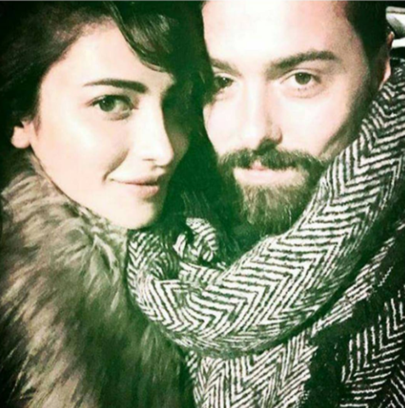 Shruti Haasan, Michael Corsale and Sarika in one frame, see photos ...
