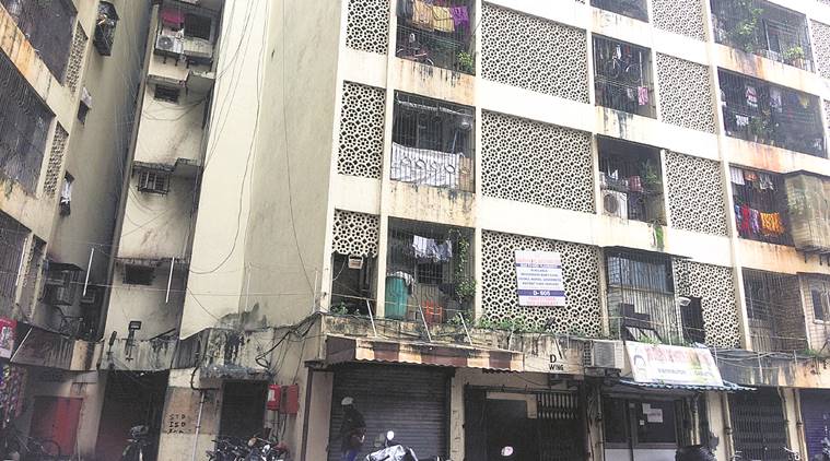 Chandivali Building collapse: Family waits for debris to be removed ...