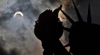 Solar Eclipse 2017 Nasa Films Space Station Flying Past NASA Astronaut
