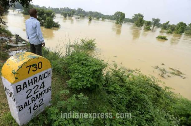 Bihar, UP floods: Villages submerged, death toll reaches 72 | Picture ...