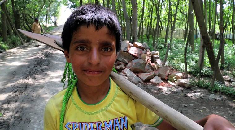18-year-old Kashmiri ragpicker expresses gratitude for PM Modi’s praise ...
