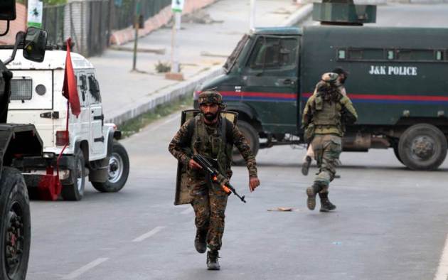 Fidayeen attack BSF camp near Srinagar Airport early this morning ...