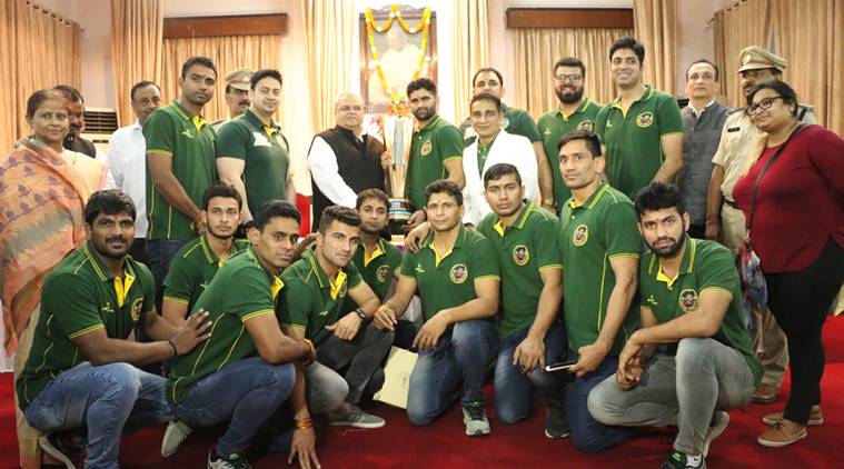 Patna Pirates arrive home to a warm reception, felicitated by Governor ...
