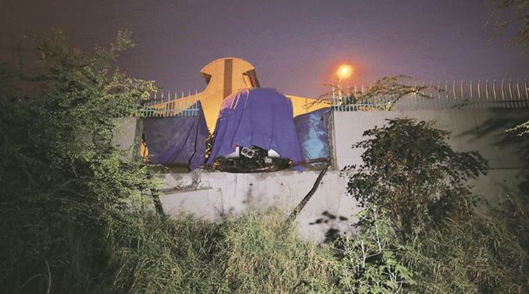 Latest News on Delhi Metro Accident: Get Delhi Metro Accident News ...