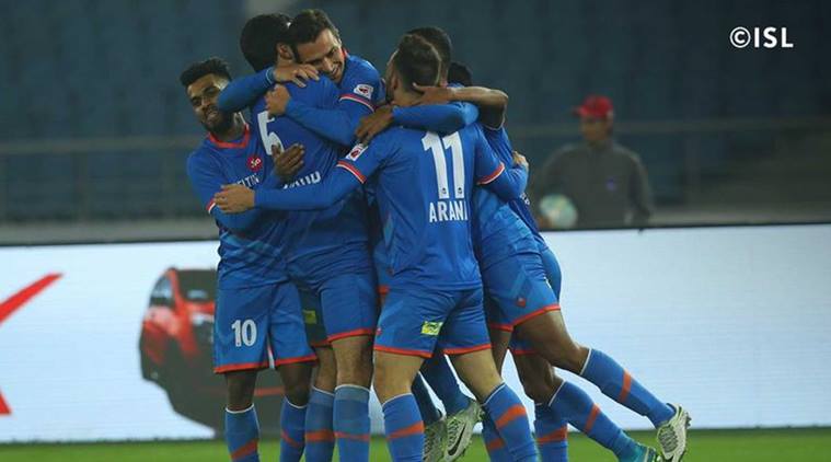 ISL 2017: FC Goa look to seal pole position with win against FC Pune ...