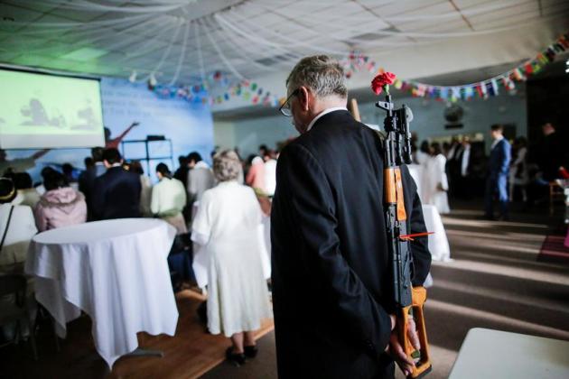 This Florida church celebrates guns in blessing ceremony | World News ...