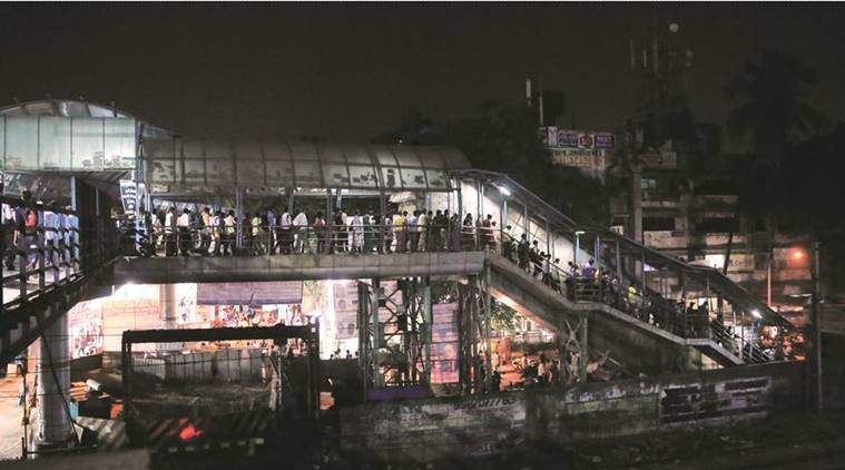 Escalator to Kandivali bridge stops working; commuters rue as they have ...