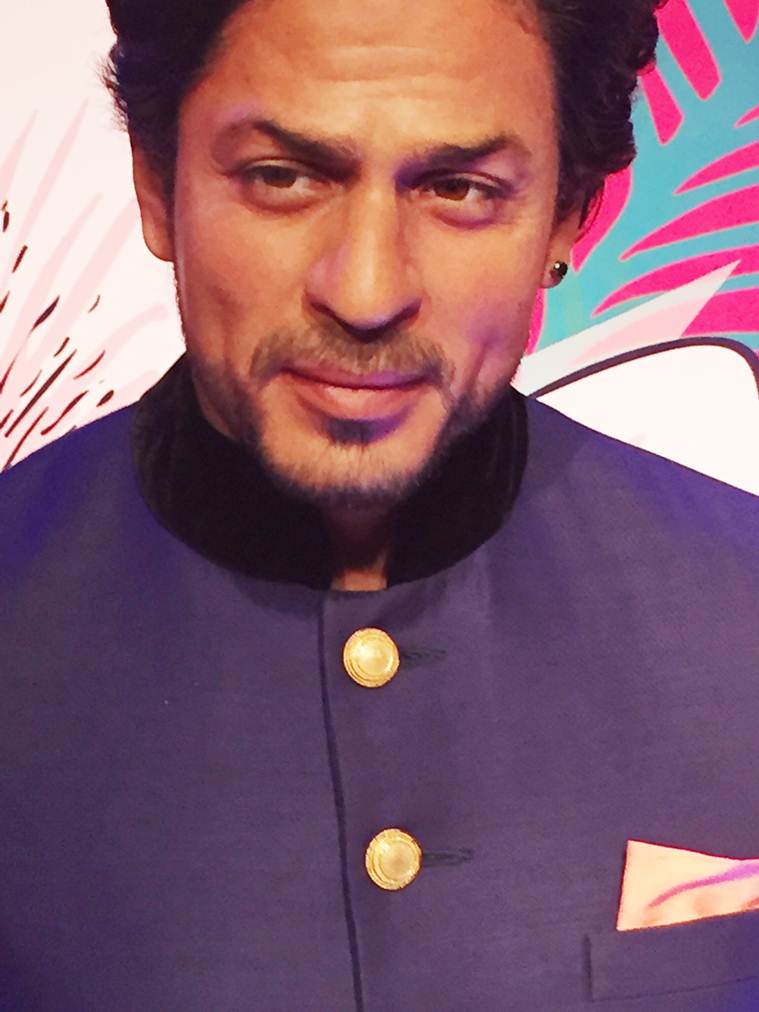 Shah Rukh Khan’s second wax statue in his signature pose unveiled at ...