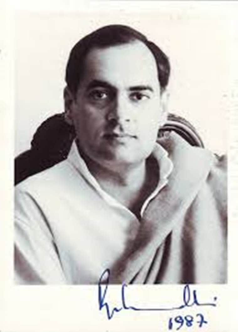 Rajiv Gandhi death anniversary updates: Rahul, Priyanka Gandhi pay ...