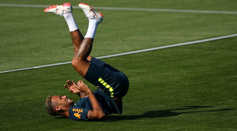 FIFA World Cup 2018: Rio pub celebrates free-falling Neymar with free ...