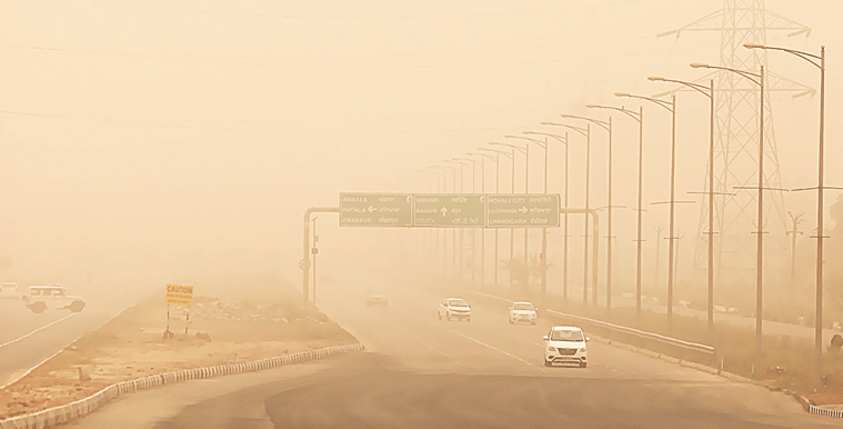 Dust haze over Tricity worsens, 26 flights cancelled | Cities News,The ...