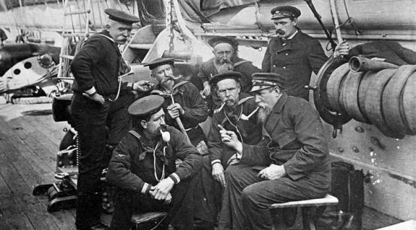 A hairy issue: Sailors tell the US Navy, ‘We want beards’ | World News ...