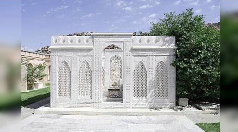 In Search of Peace in Babur’s Garden: The Mughal emperor lies in Kabul ...