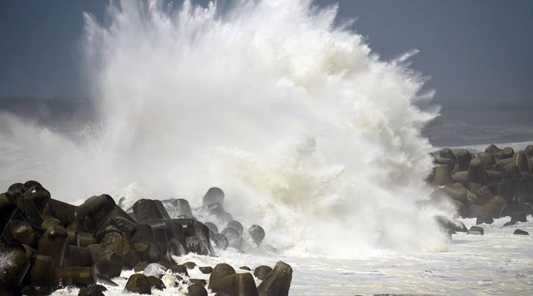 Typhoon Cimaron slices through western Japan, heads north | World News ...