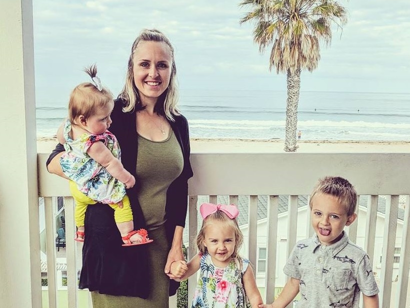 A woman donated 470 litres of breast milk. Know about her rare ...