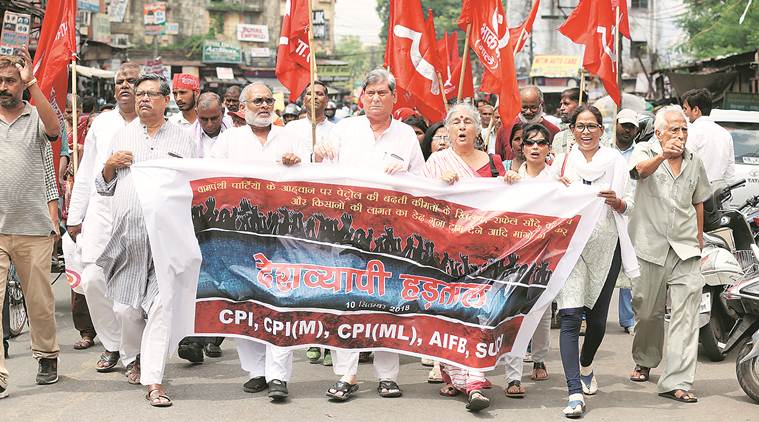 Some clashes, largely peaceful and a few hold-ups during Bharat bandh ...