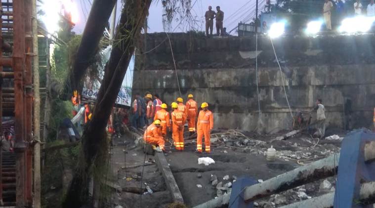 Kolkata Majerhat Bridge Collapse Live Updates: One dead, 25 injured ...