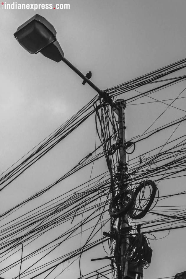 In Kolkata’s tangle of wires, the threat of looming tragedy | India ...