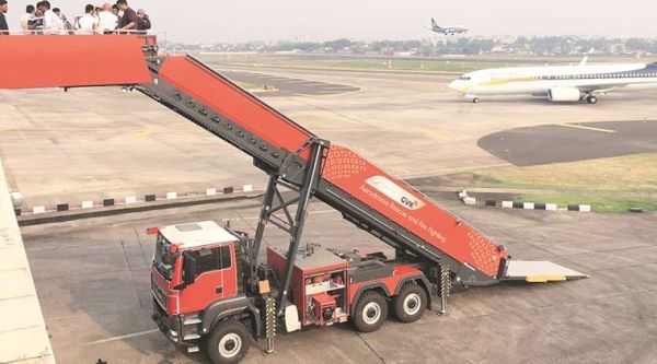 Country’s First Emergency Evacuation Vehicle at Mumbai Airport – JetGlobo