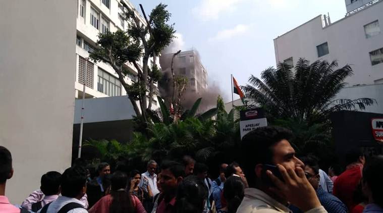 Kolkata: Fire breaks out at Apeejay House, 12 fire tenders at spot ...