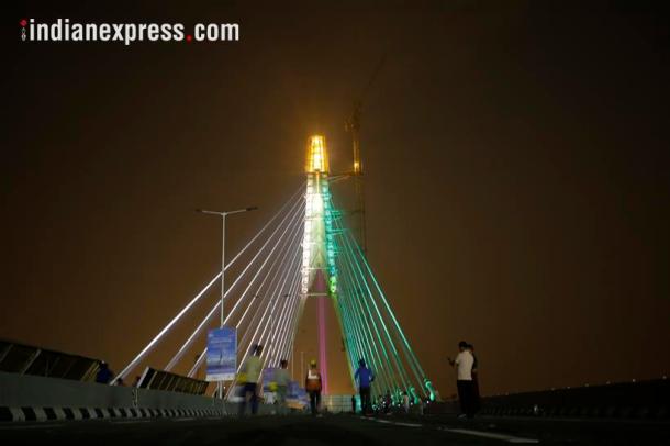 Delhi’s Signature bridge illuminates on its inauguration eve | India ...