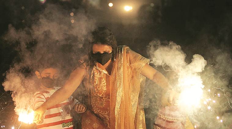 On Diwali, pollution levels spike in Delhi, air quality ‘severe’ in ...