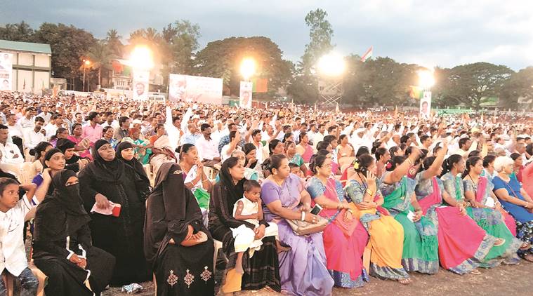 Pune: At Chief Minister Devendra Fadnavis’ rally, crowd says BJP failed ...