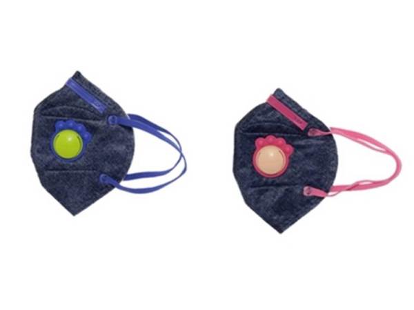 Delhi Air Pollution: Quirky masks to fight the pollution that surrounds ...