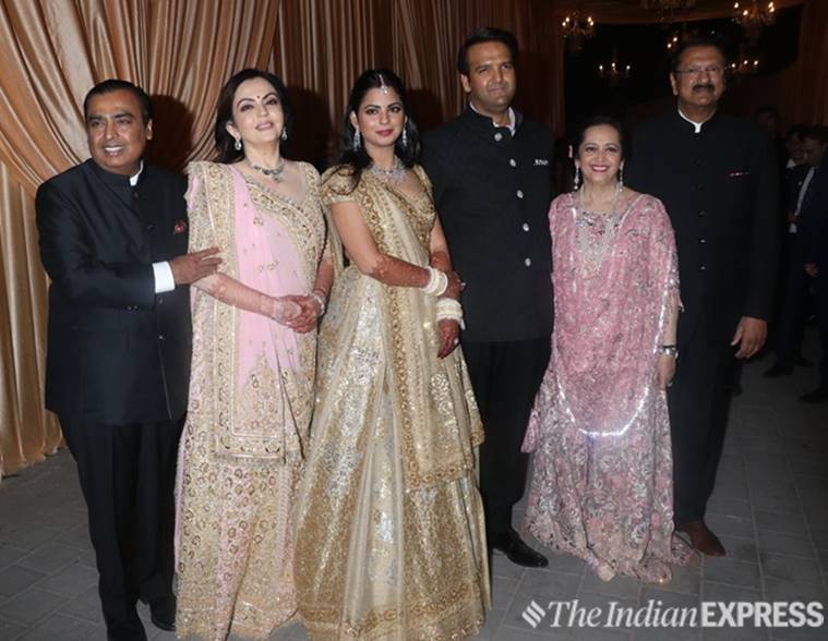 Isha Ambani glows in gorgeous lehenga by Italian designer Valentino ...