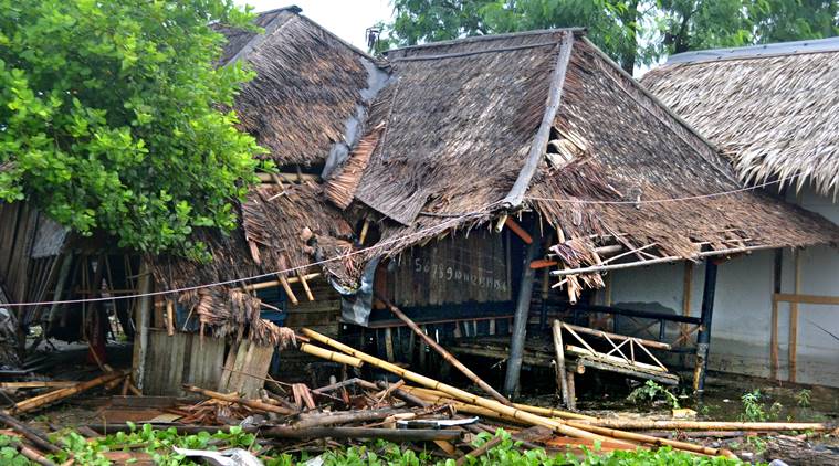Indonesia tsunami LIVE updates: 43 dead, over 500 injured on islands of ...