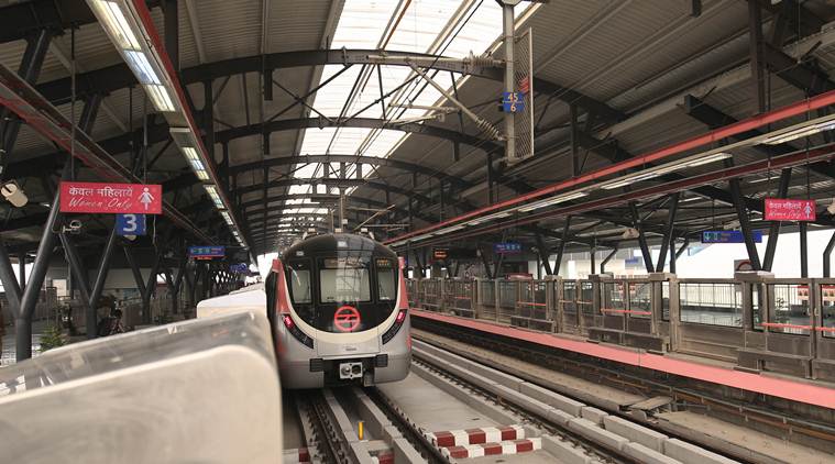 Delhi metro pink line: Lajpat Nagar-Mayur Vihar Pocket 1 corridor ...