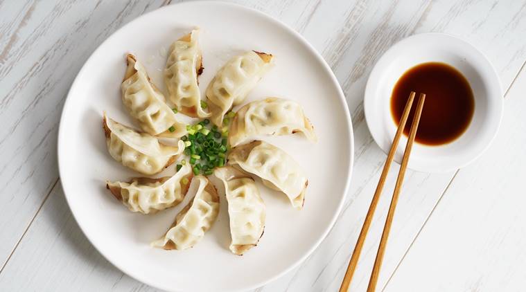 Easy kitchen hacks: How to make momos without a steamer | Food-wine ...