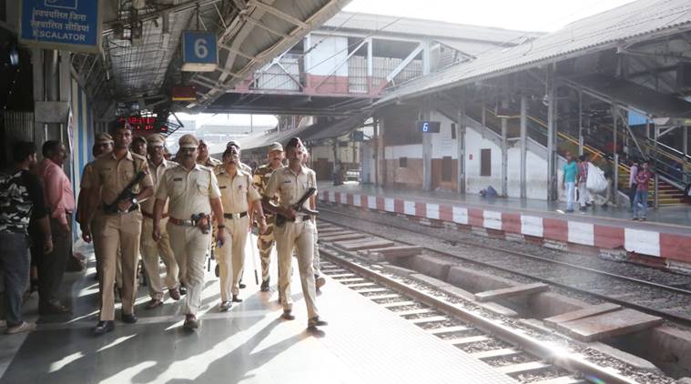 Slain cop Ashok Kamte’s wife targeted by ‘tak tak’ gang in Mumbai ...